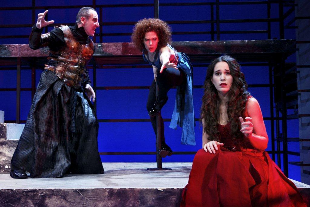 Los Cenci, de Antonin Artaud, en el Teatro Español - Revista de Arte ...